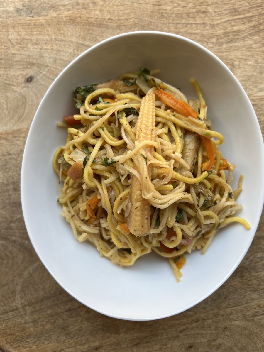 Vegetable Asian Noodles – AvoGoodMeal